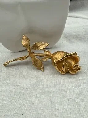 Vintage | Jewelry | Vintage Rose Brooch 95s Goldtone Flower Pin Floral ...